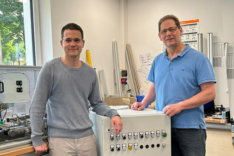 FASTEC bildet erfolgreich ersten Elektroniker für ...